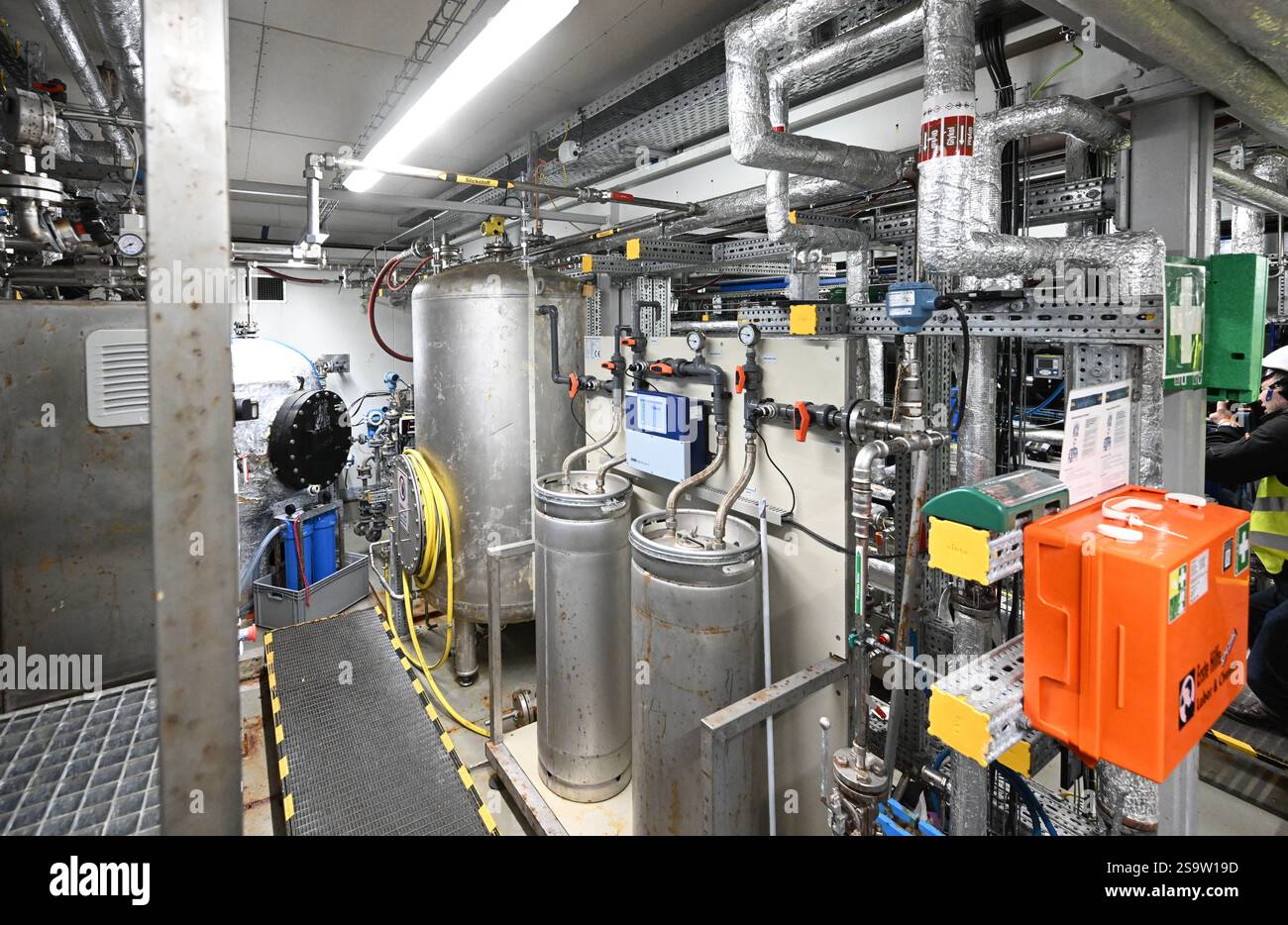 Landau, Germany. 25th Jan, 2025. Lithium extraction plant operated by ...