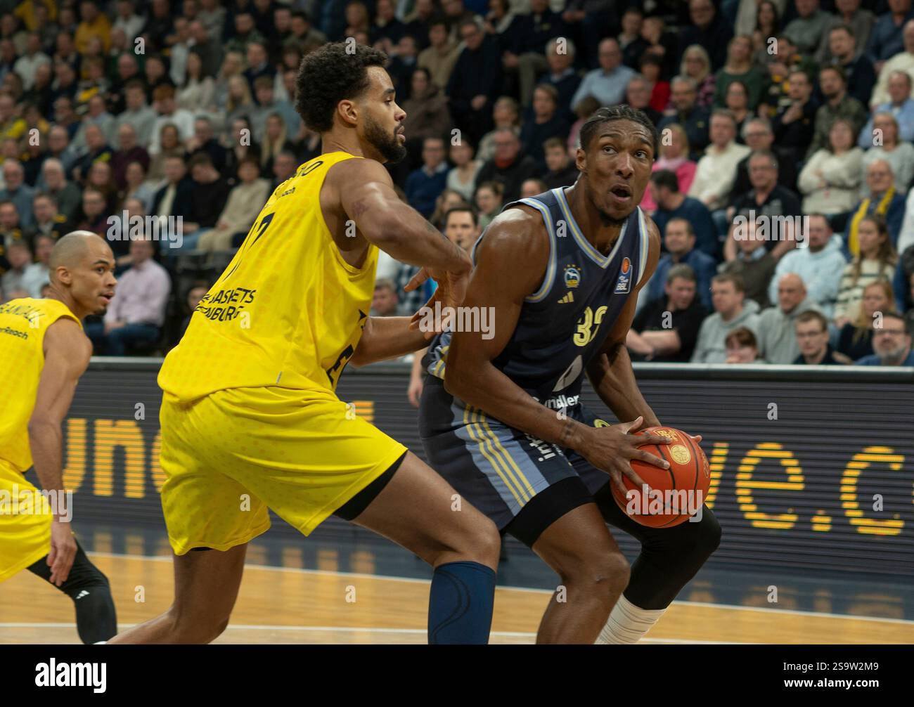 27.01.2025, EWE Arena, Oldenburg, GER, easy Credit-BBL, EWE Baskets ...