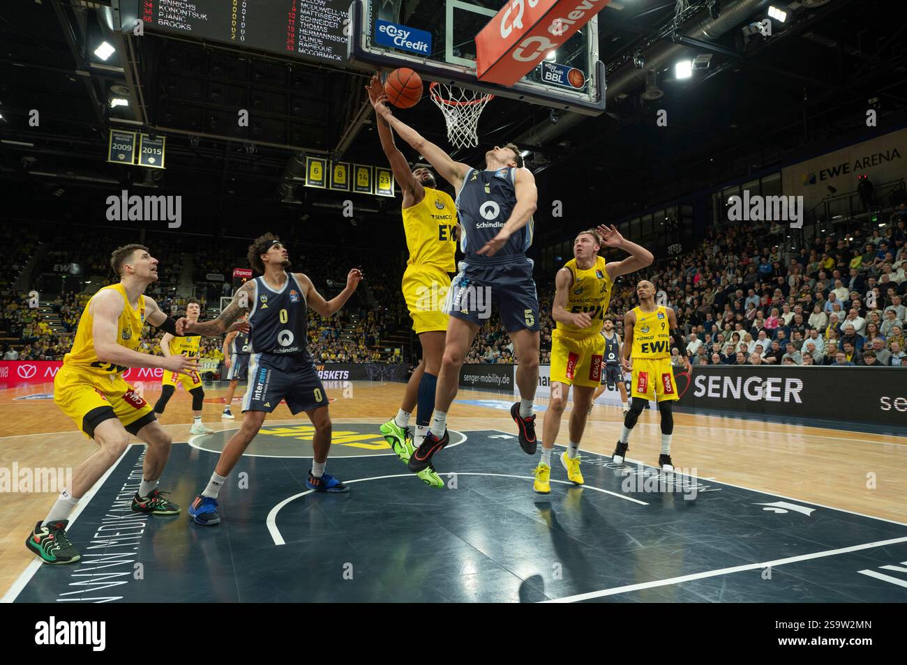 27.01.2025, EWE Arena, Oldenburg, GER, easy Credit-BBL, EWE Baskets ...