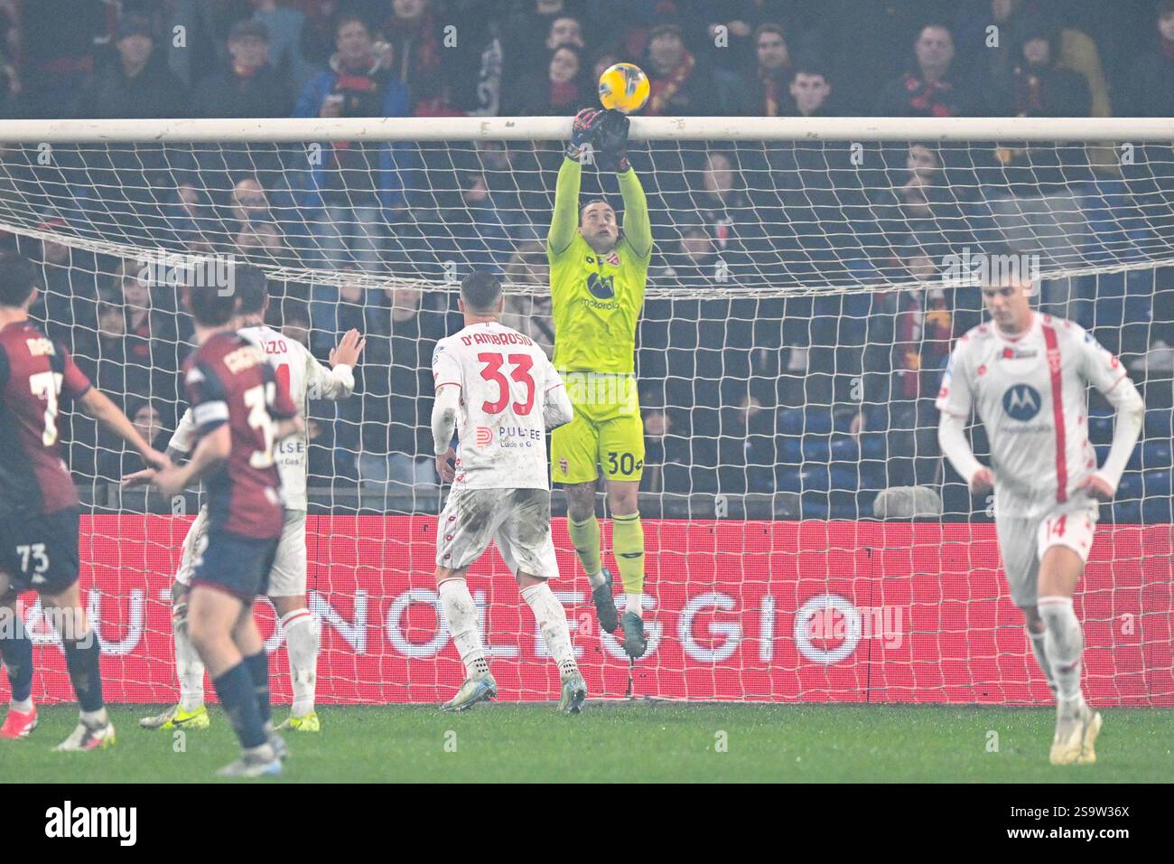 Genova, Italia. 27th Jan, 2025. Monza's goalkeeper Stefano Turati in ...