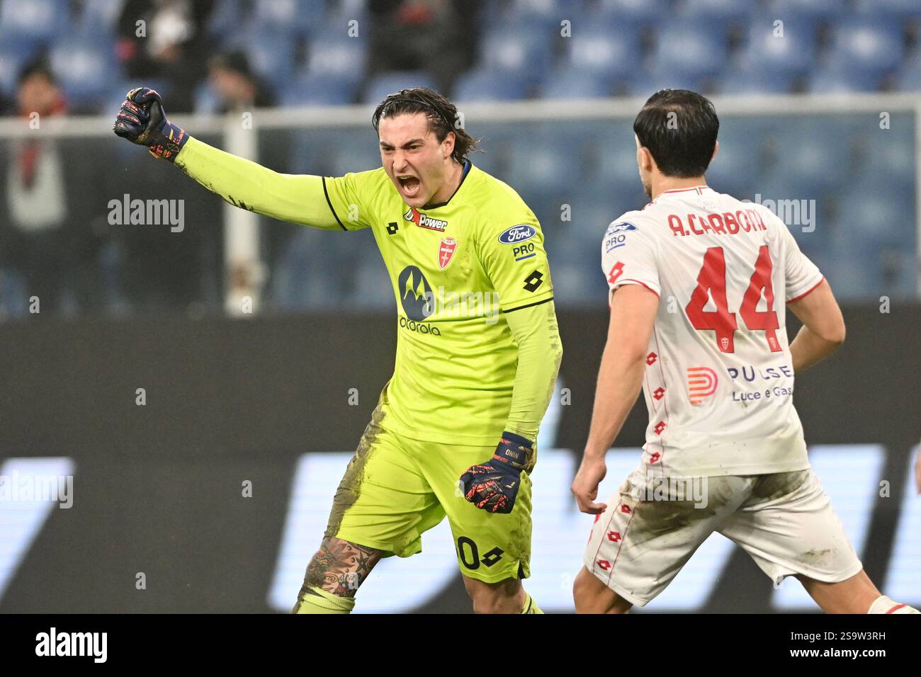Genova, Italia. 27th Jan, 2025. AC Monza's goalkeeper Stefano Turati ...