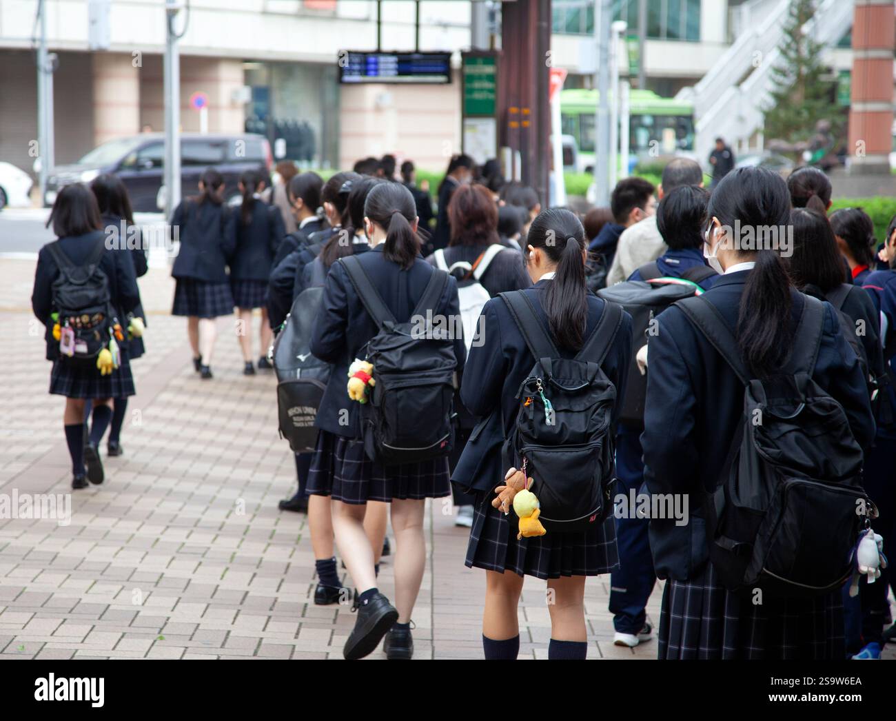 Japanese school girls hi-res stock photography and images - Alamy