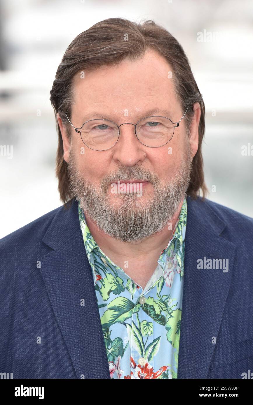 CANNES, FRANCE - MAY 14: Lars von Trier at the photocall for the 'The ...