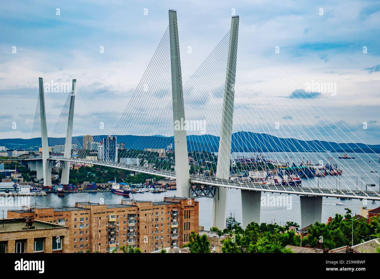 Golden cable stayed bridge spanning zolotoy rog bay, linking ...