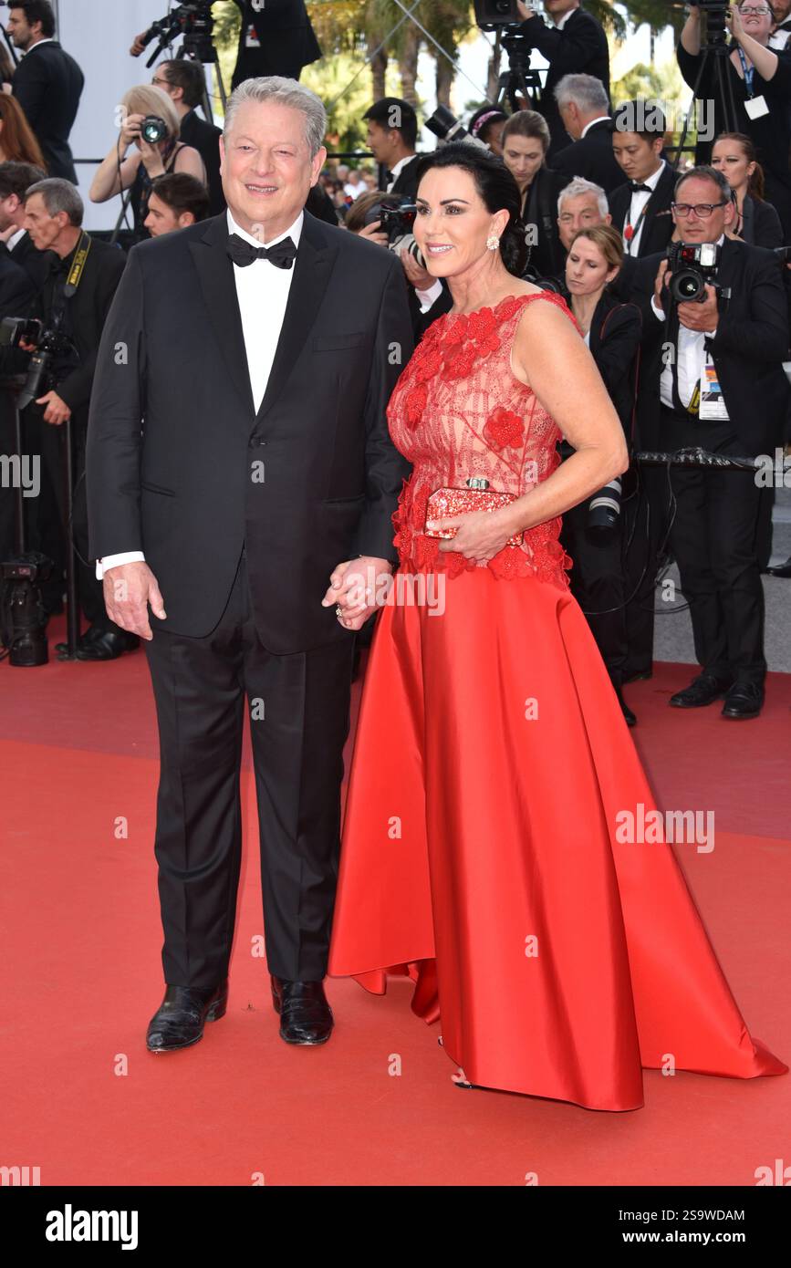 Al Gore and Elizabeth Keadle 'The Killing Of A Sacred Deer' film ...