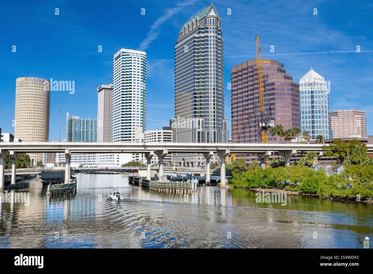 Tampa Bay skyline views from Riverwalk trail - Tampa Hillsborough River ...