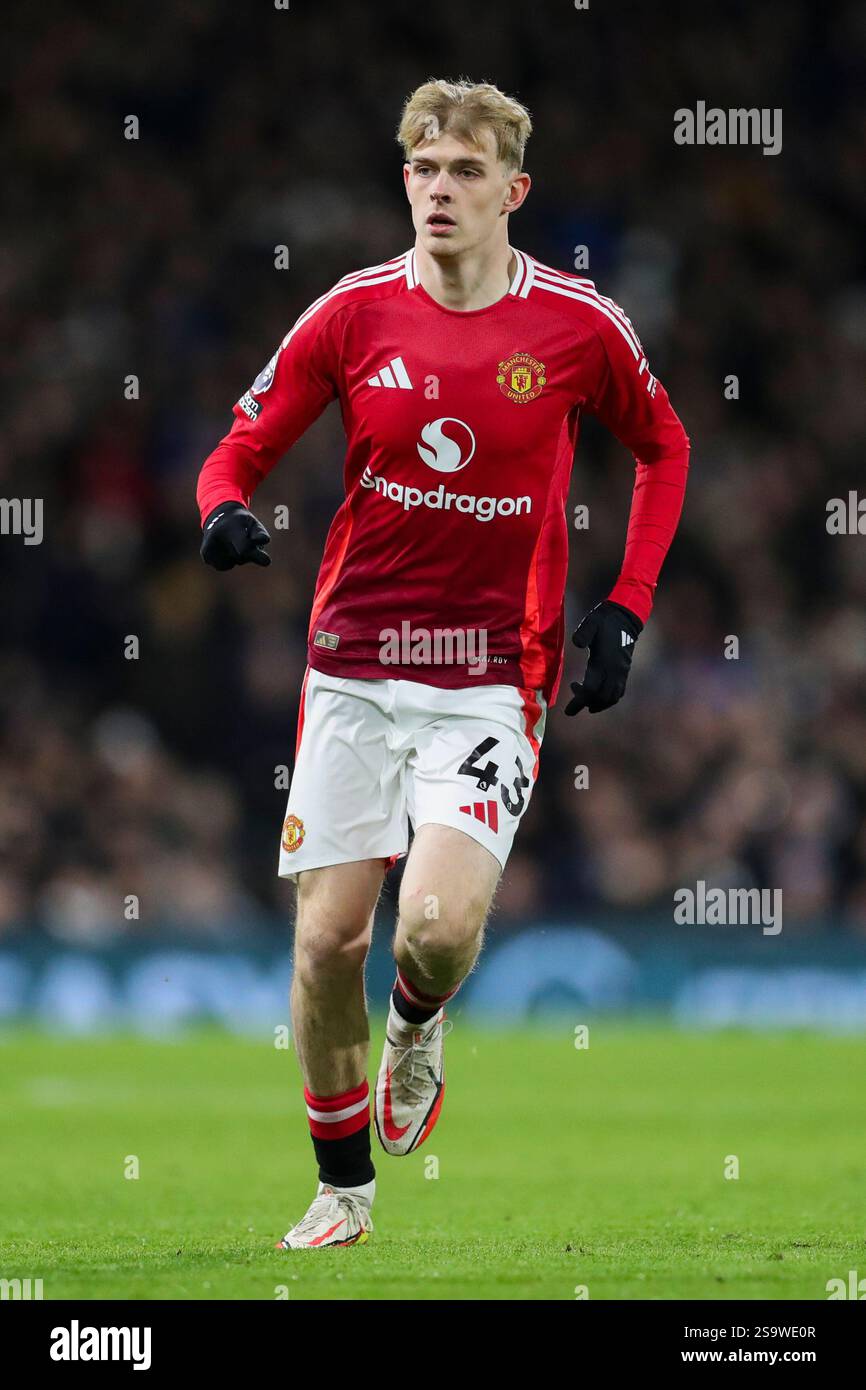 London, UK. 26th Jan, 2025. Manchester United midfielder Toby Collyer ...