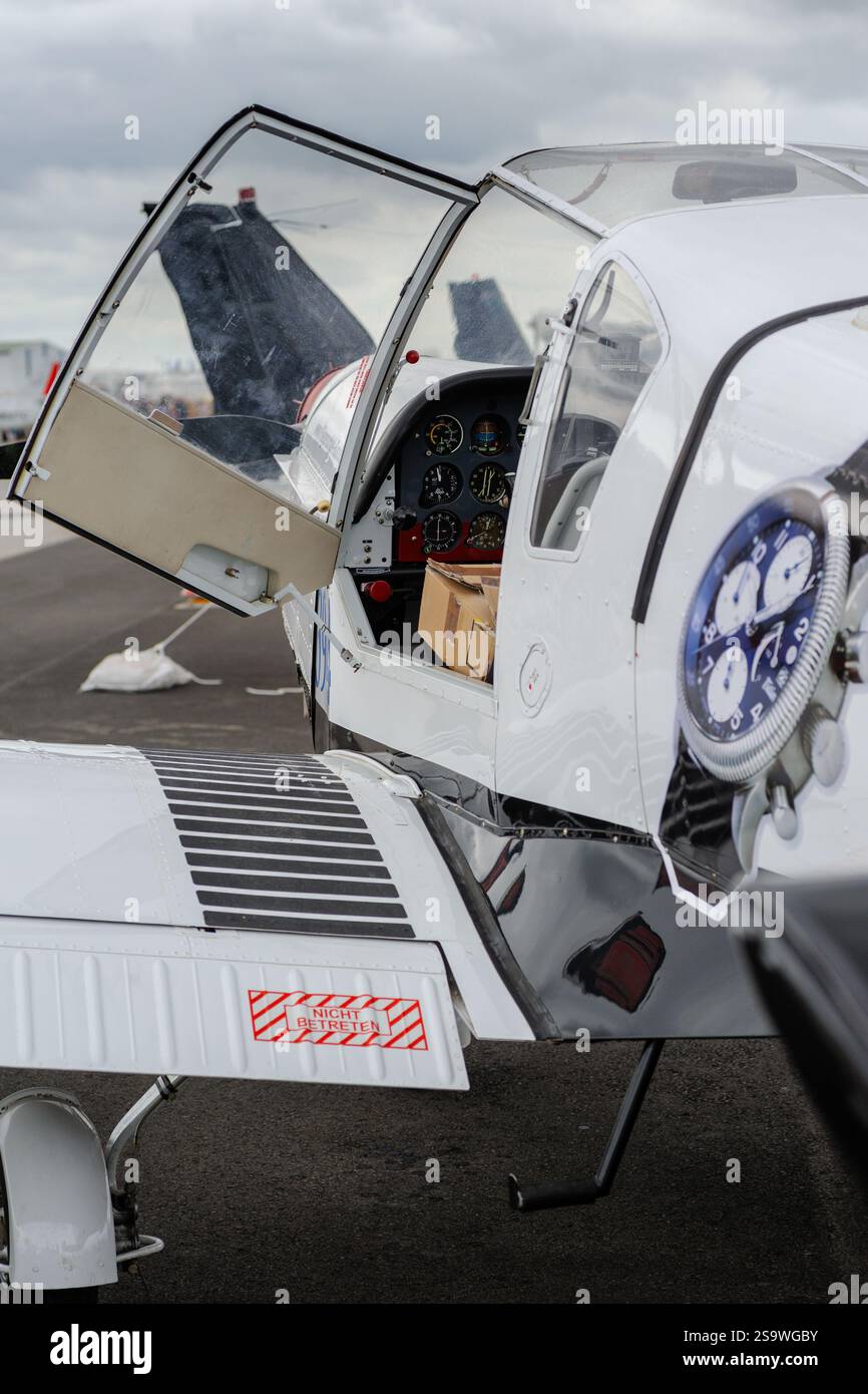 Cockpit of a Small Airplane with Open Canopy Stock Photo - Alamy