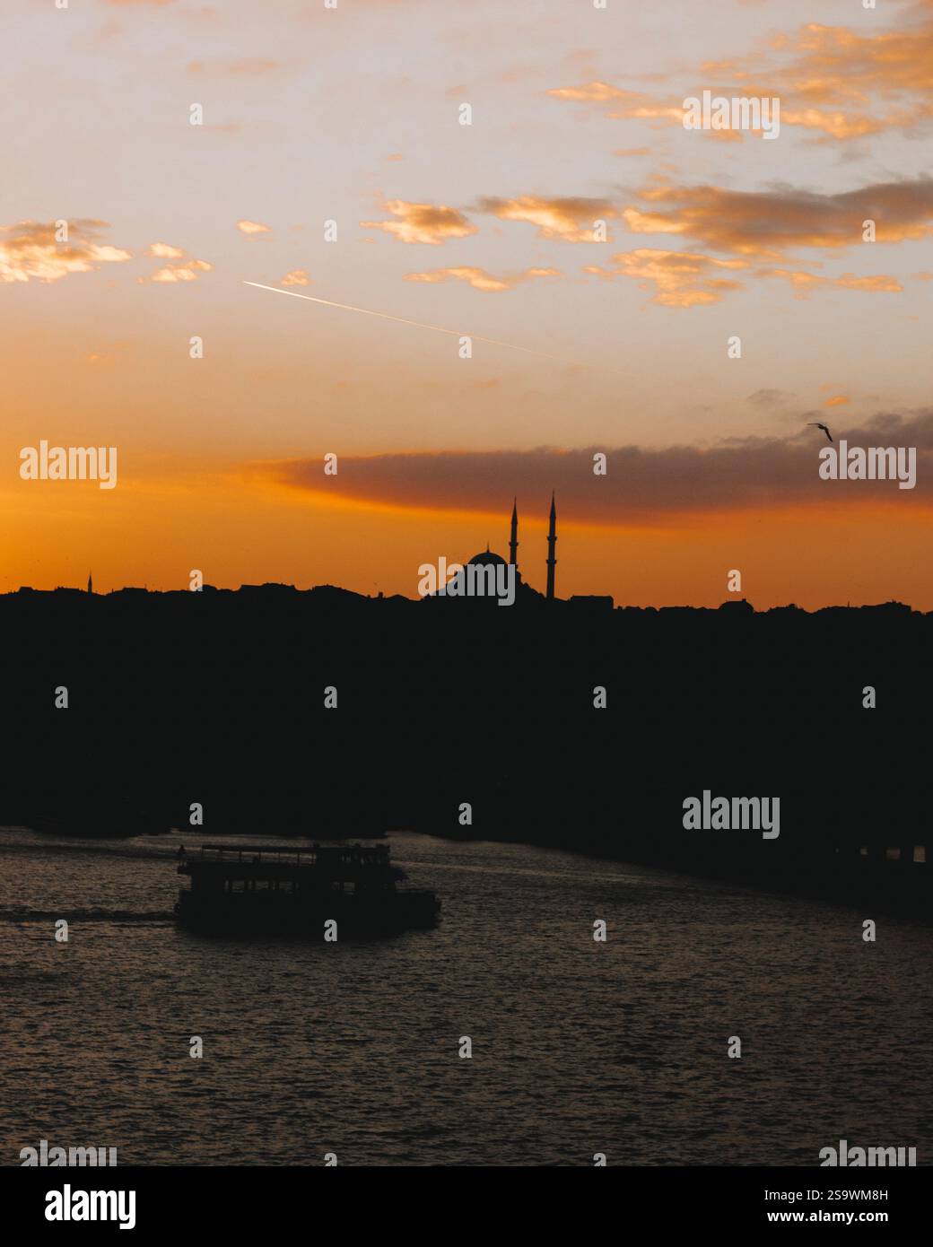 Beautiful photograph of Istanbul at sunset, capturing the stunning ...