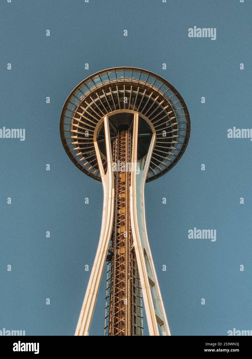 Clear, striking close-up photograph of the iconic Space Needle in ...