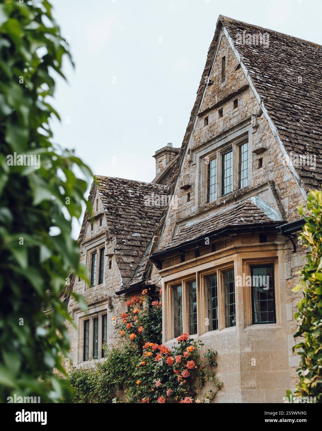 Charming photo of a traditional Cotswold building in England ...