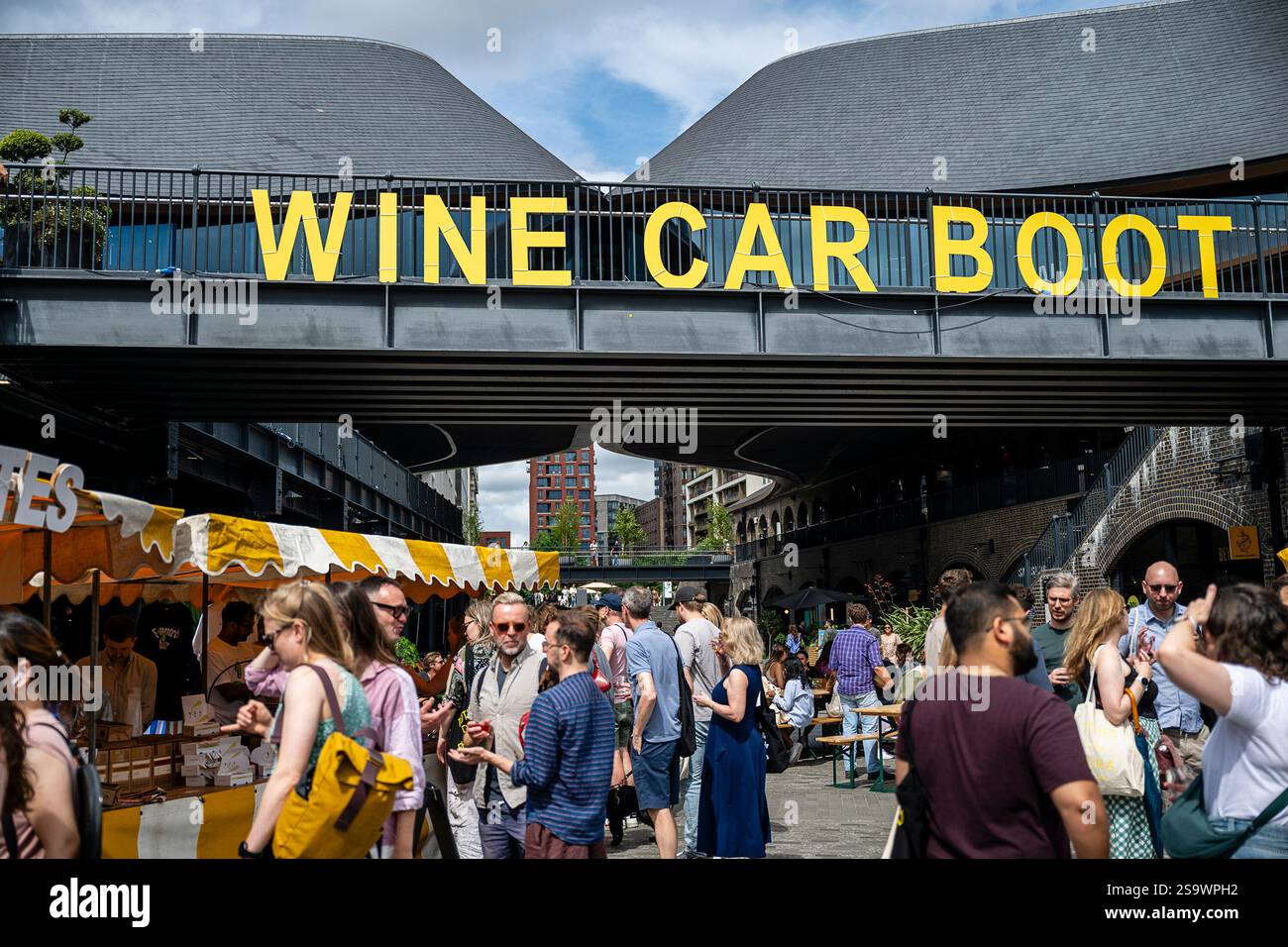 Kings cross car park hi-res stock photography and images - Alamy