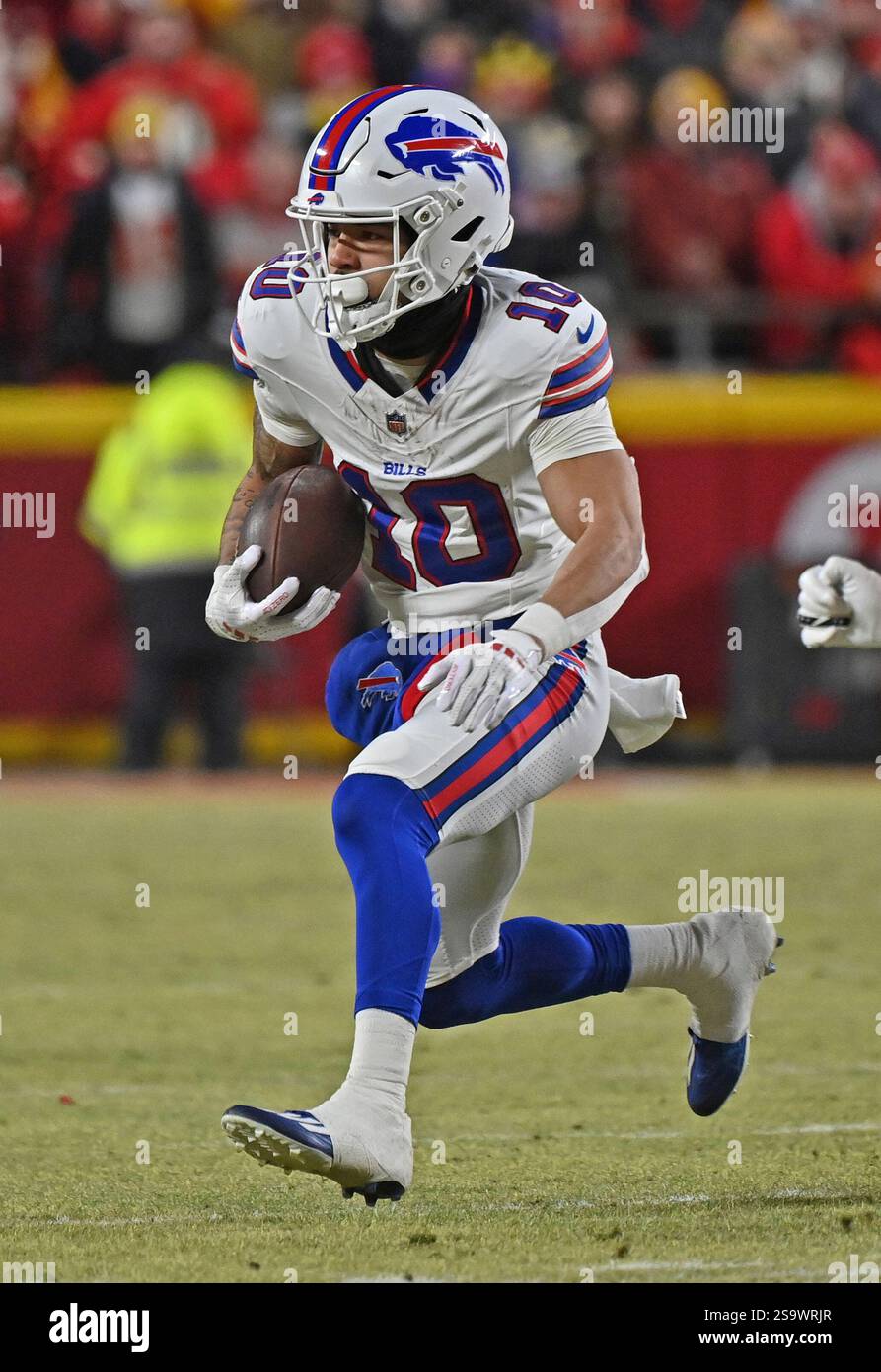 Buffalo Bills wide receiver Khalil Shakir (10) runs with the ball ...