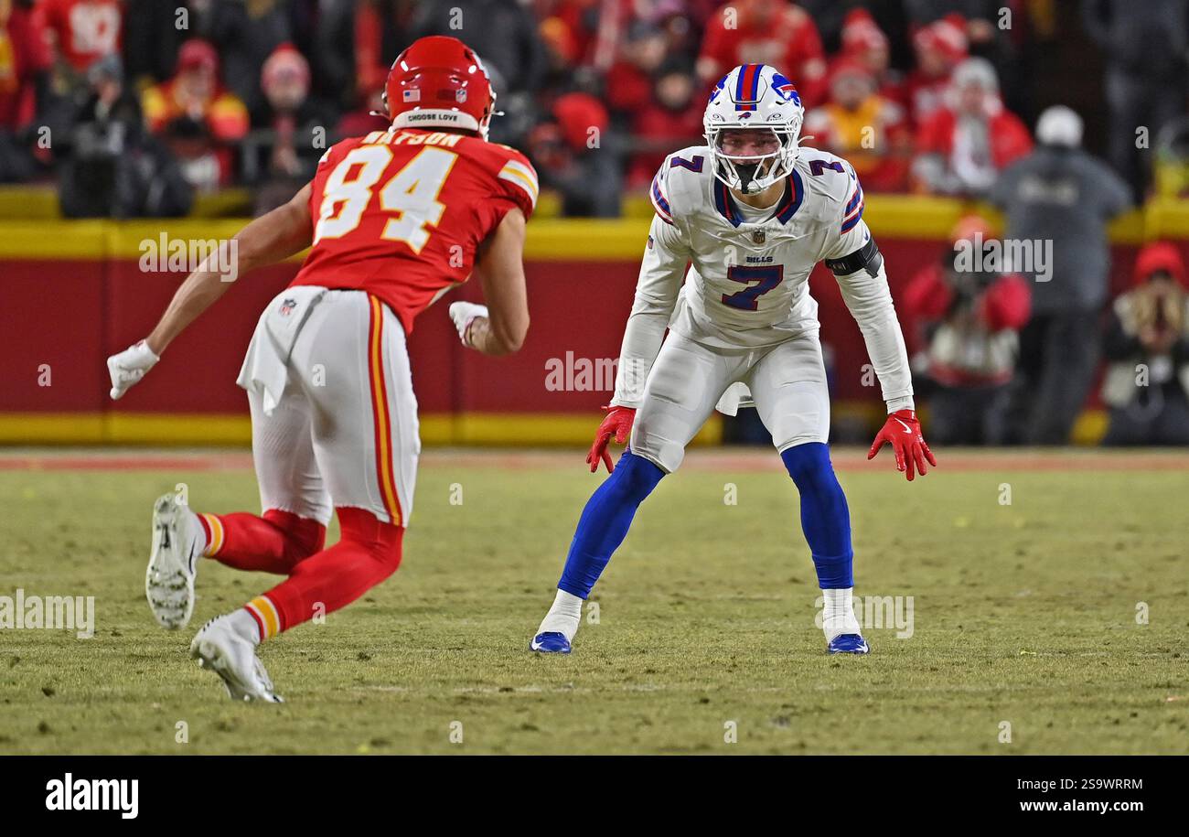 Buffalo Bills cornerback Taron Johnson (7) covers Kansas City Chiefs ...
