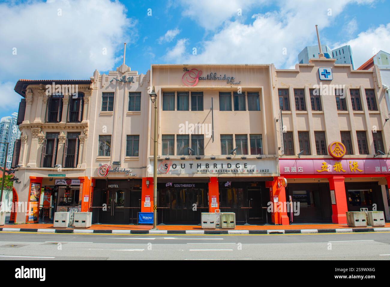Chinatown historic commercial building on South Bridge Road at Mosque ...