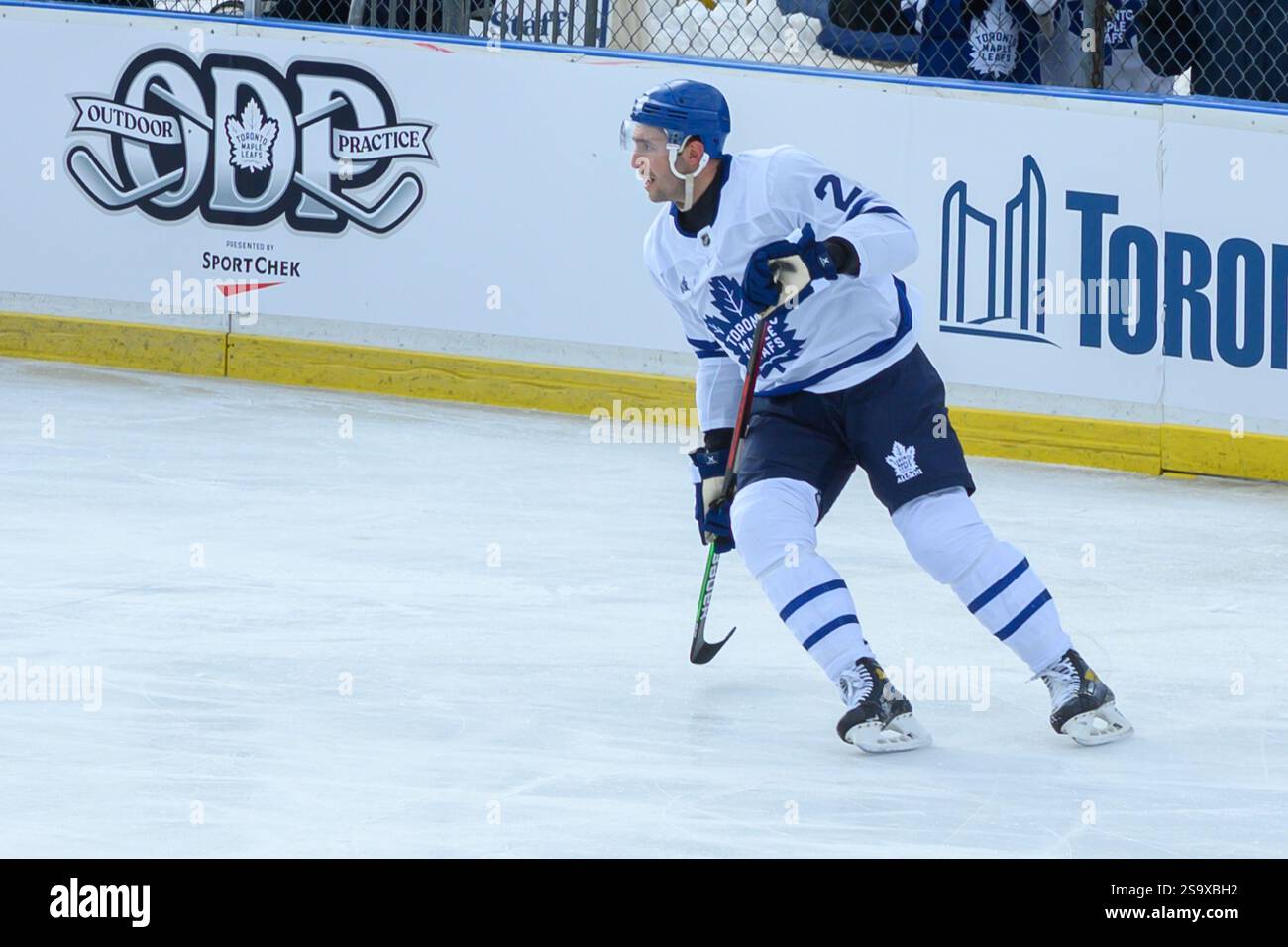 Toronto, ON, Canada – January 26, 2025: Toronto Maple Leafs Alumni #20 ...