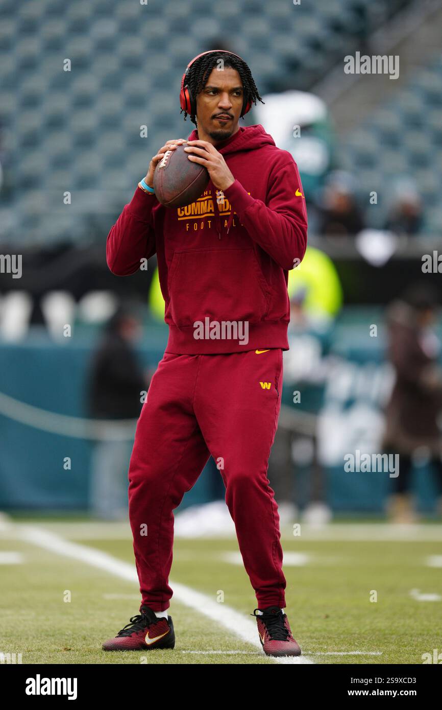 Washington Commanders quarterback Jayden Daniels (5) in action during ...