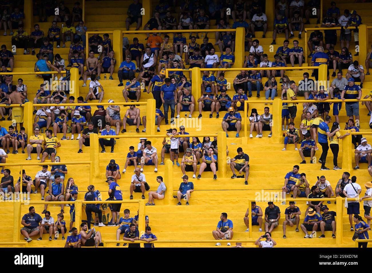 BUENOS AIRES, ARGENTINA - JANUARY 26: A general view of the stadium during a Torneo Apertura ...