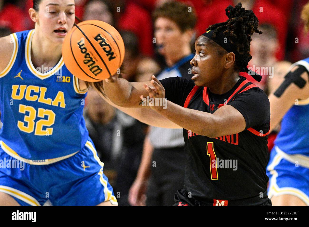 Maryland guard Sarah Te-Biasu (1) in action during the first half of an ...