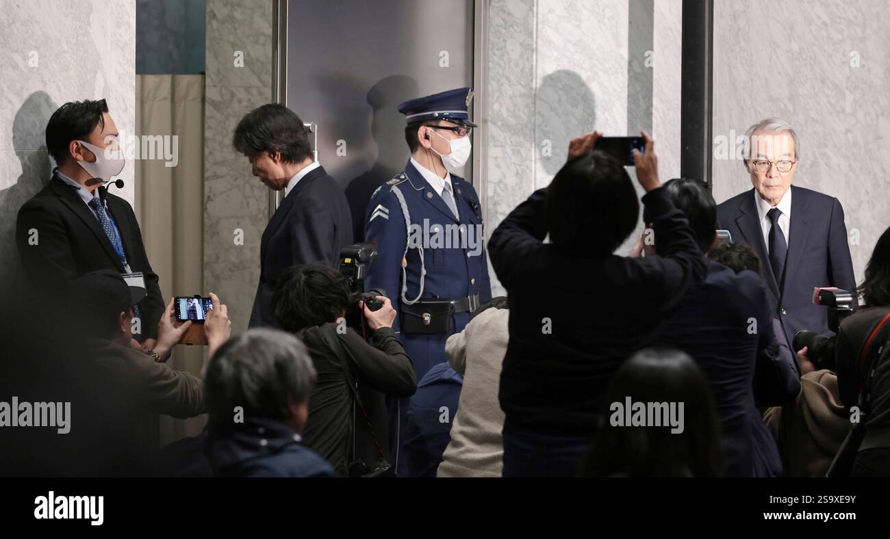 Fuji Television President Koichi Minato (L) and Chairman Shuji Kano (R ...