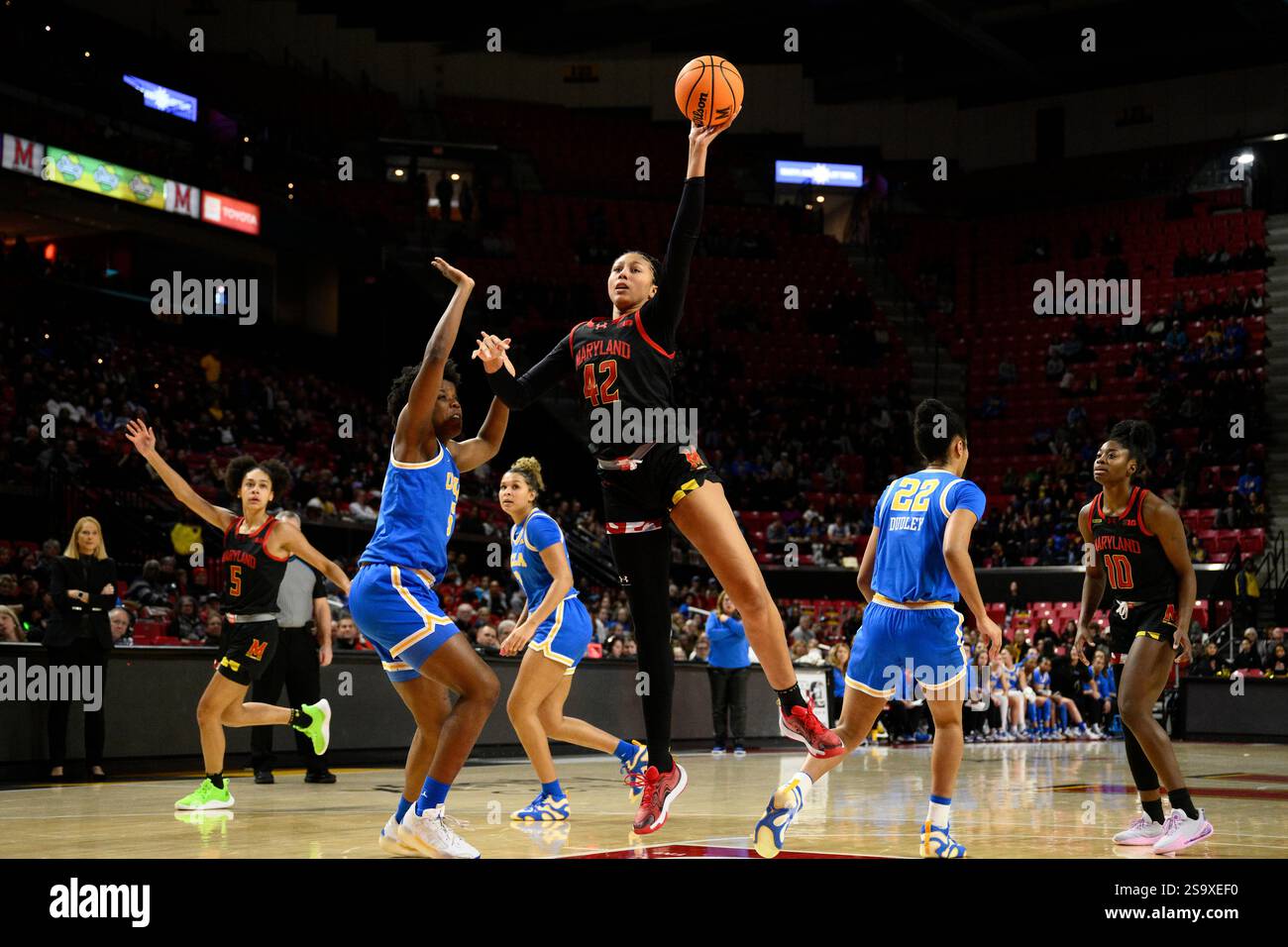 Maryland forward Amari DeBerry (42) in action during the second half of ...