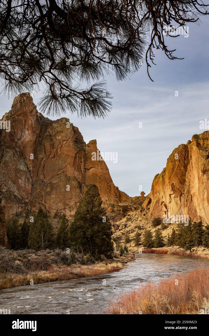 Big wall climbing area hi-res stock photography and images - Alamy