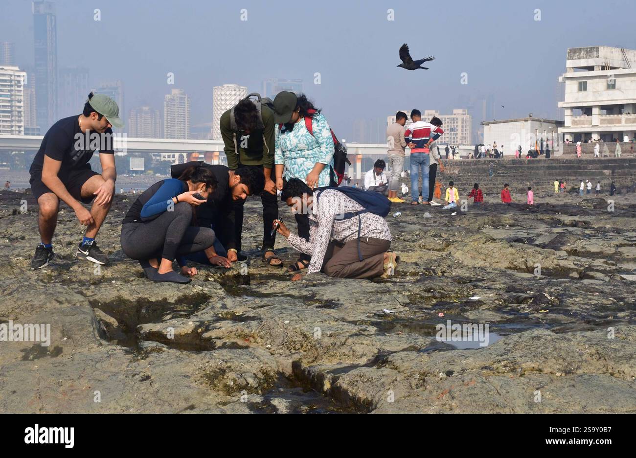 Mumbai, India. 27th Jan, 2025. MUMBAI, INDIA - JANUARY 27: Participants ...