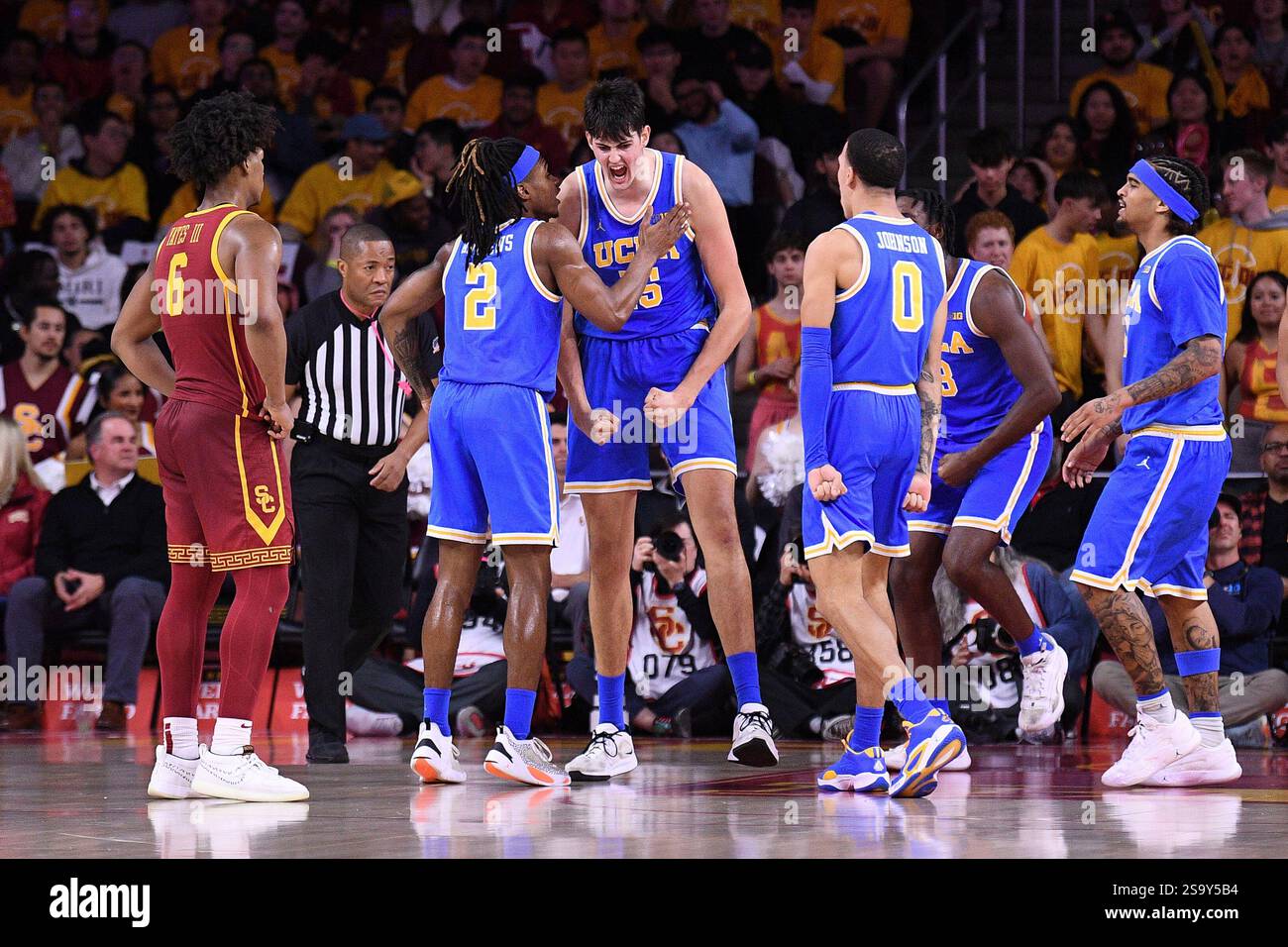LOS ANGELES, CA - JANUARY 27: UCLA Bruins center Aday Mara (15 ...