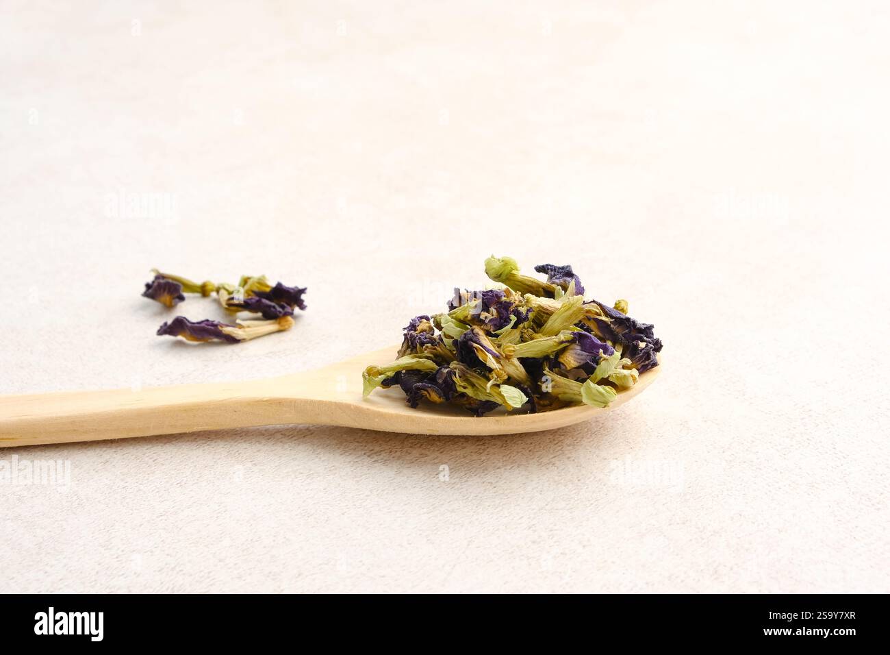 Dried Blue Butterfly Pea flower or Clitoria ternatea for herbal tea ...