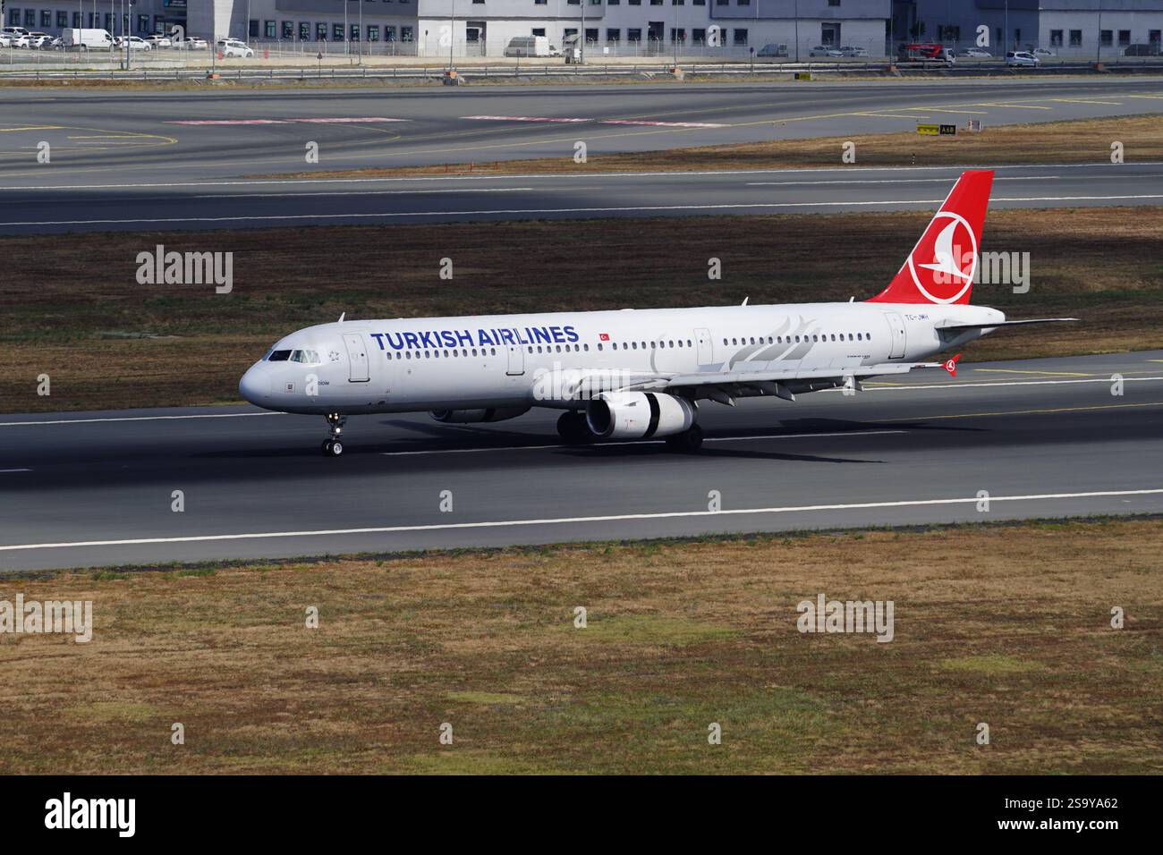 ISTANBUL, TURKIYE - JUNE 29, 2024: Turkish Airlines Airbus A321-231 (3637) landing to Istanbul ...
