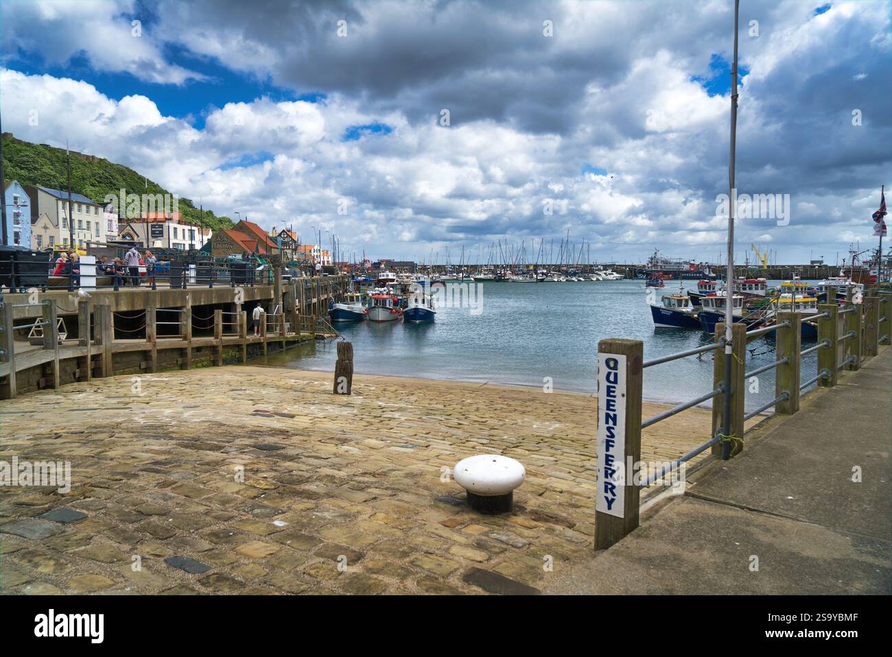 Scarborough harbour, old town, beneath Castle hill. Yorkshire, north ...