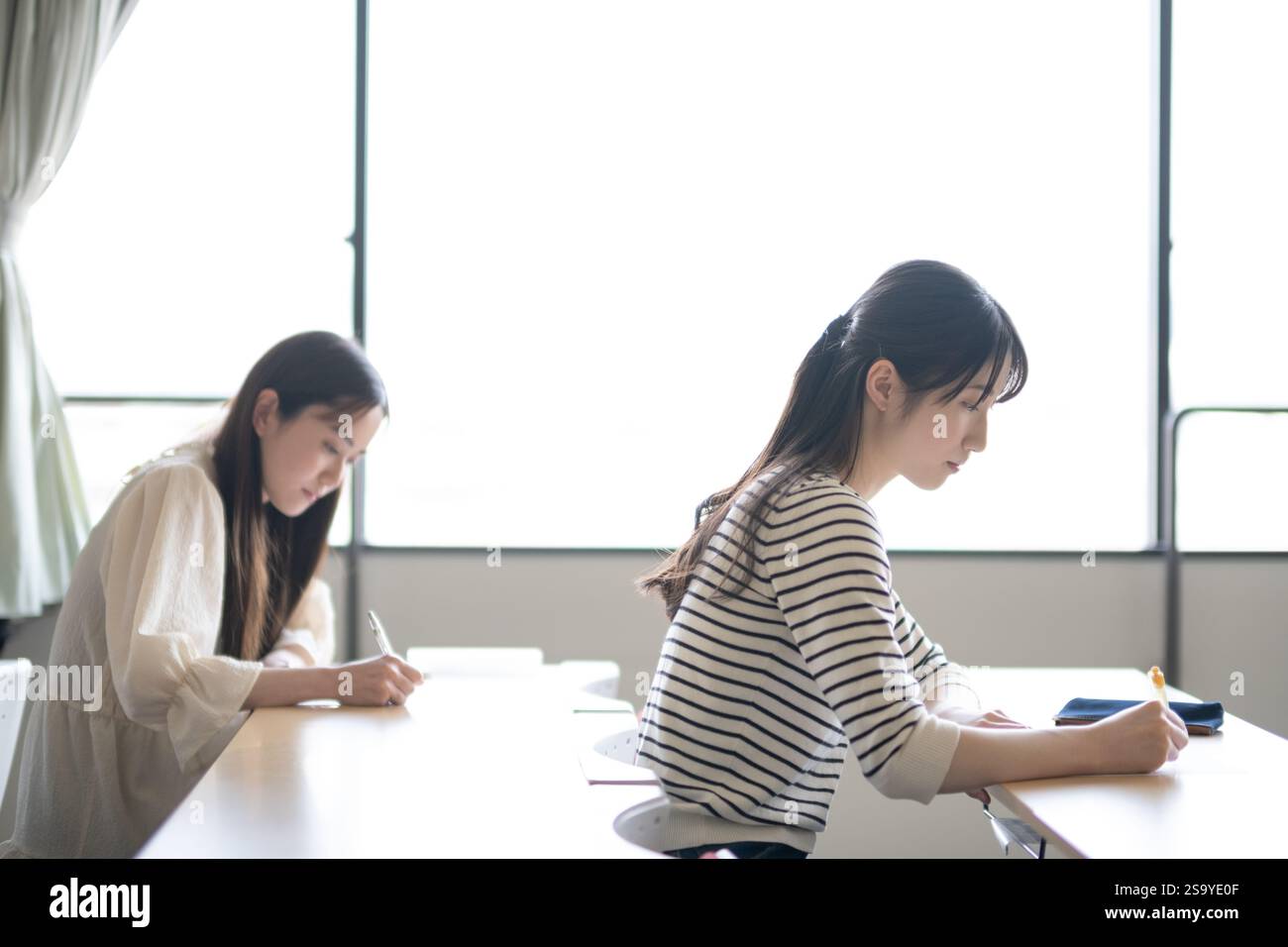 University students attending a lecture Stock Photo - Alamy University students attending a lecture Stock Photo - Alamy