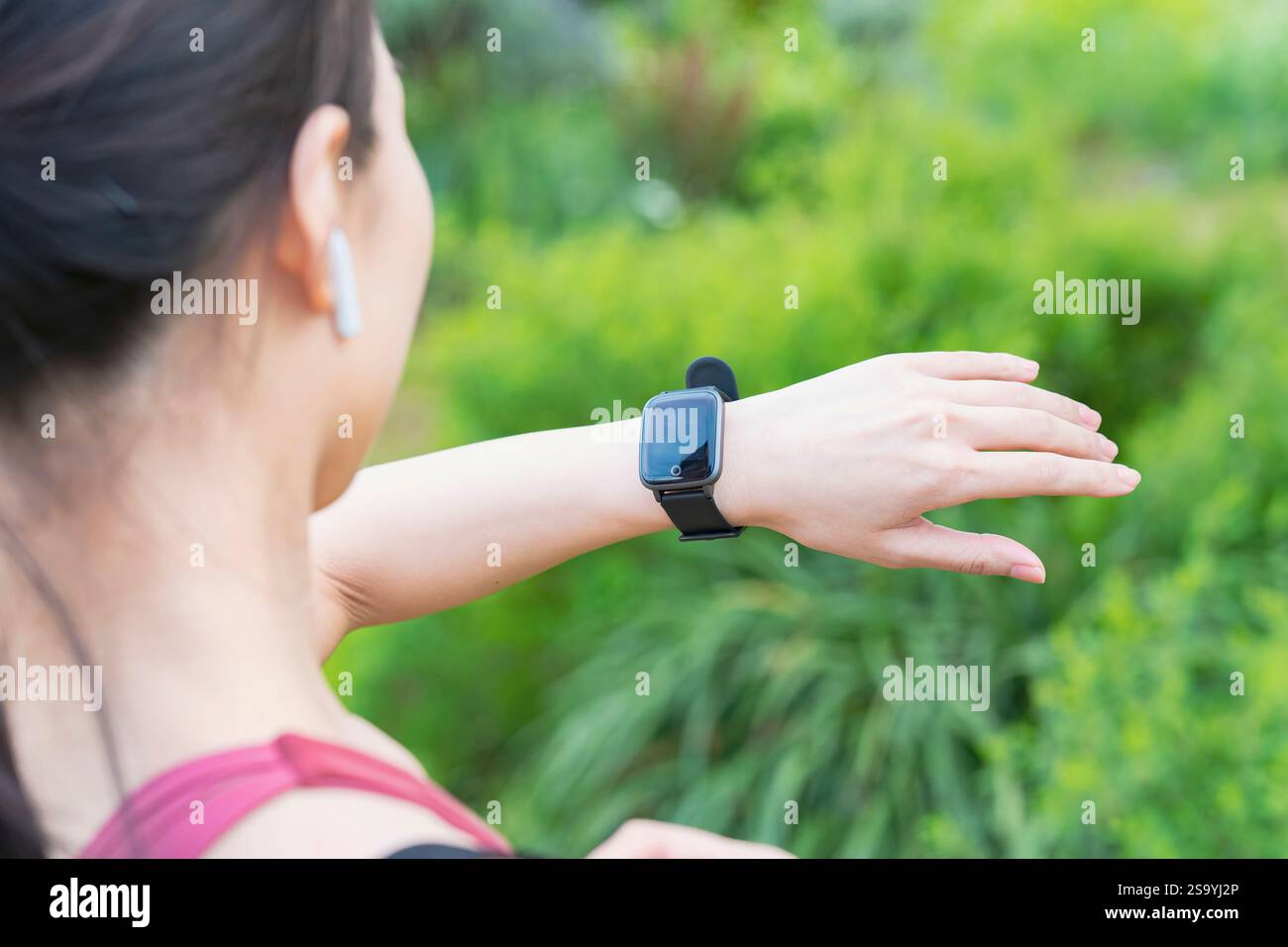 Smartwatch data hi-res stock photography and images - Alamy