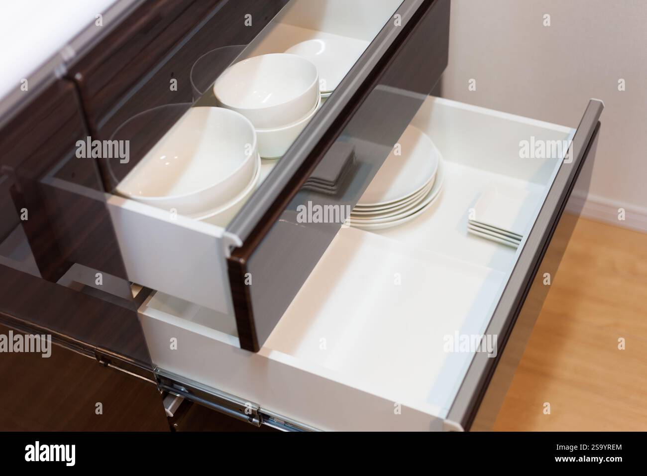 Storage of crockery Stock Photo - Alamy