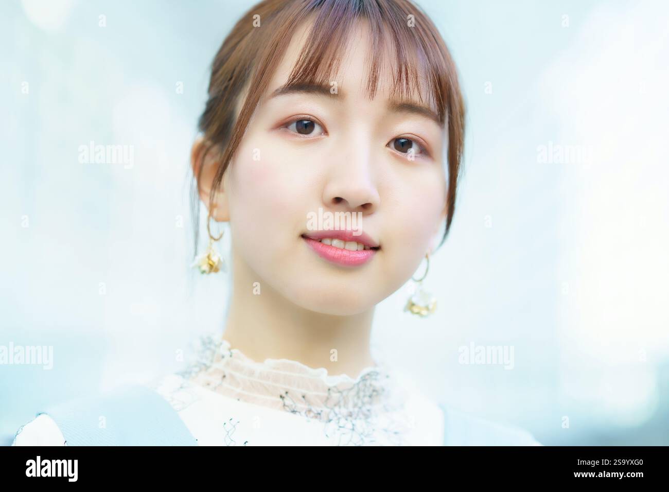 Portraits of young women Stock Photo - Alamy