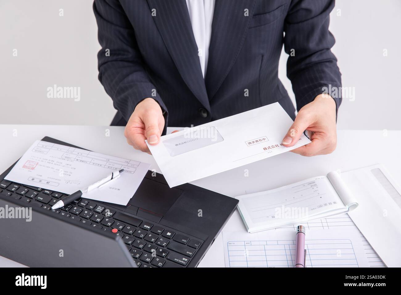 Tax accountant nagano hi-res stock photography and images - Alamy