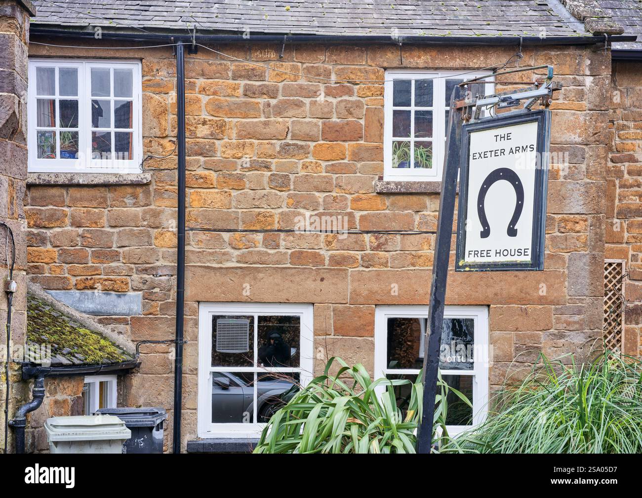 The Exeter Arms free house pub at the market town of Uppingham, England ...