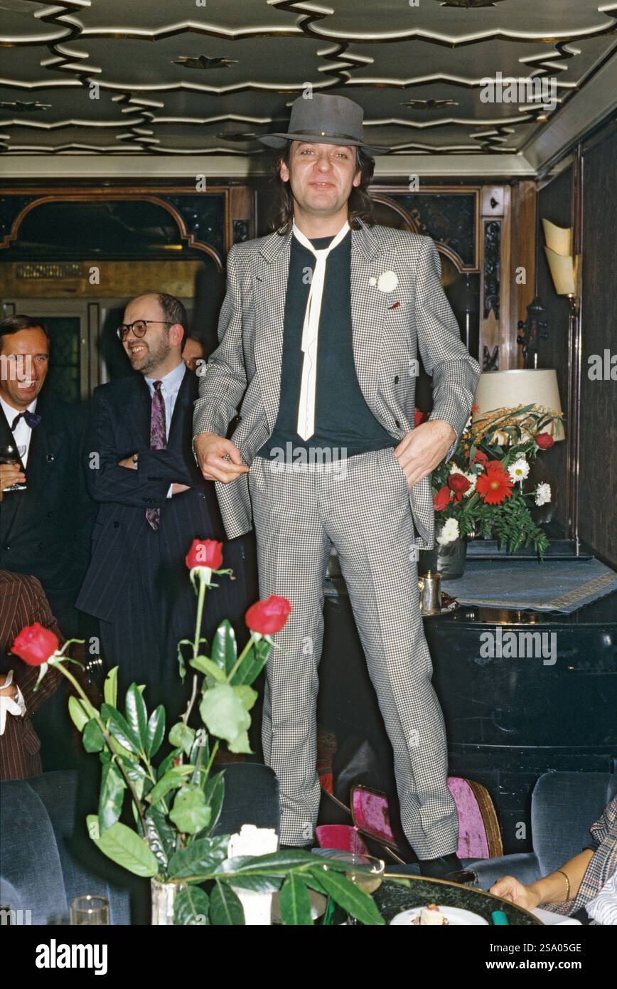 Sänger Udo Lindenberg bei einer Veranstaltung in Hamburg 1989 ...