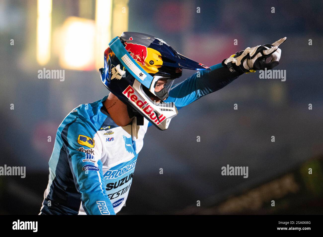 Anaheim, United States. 25th Jan, 2025. Ken Roczen (94) waves to the ...