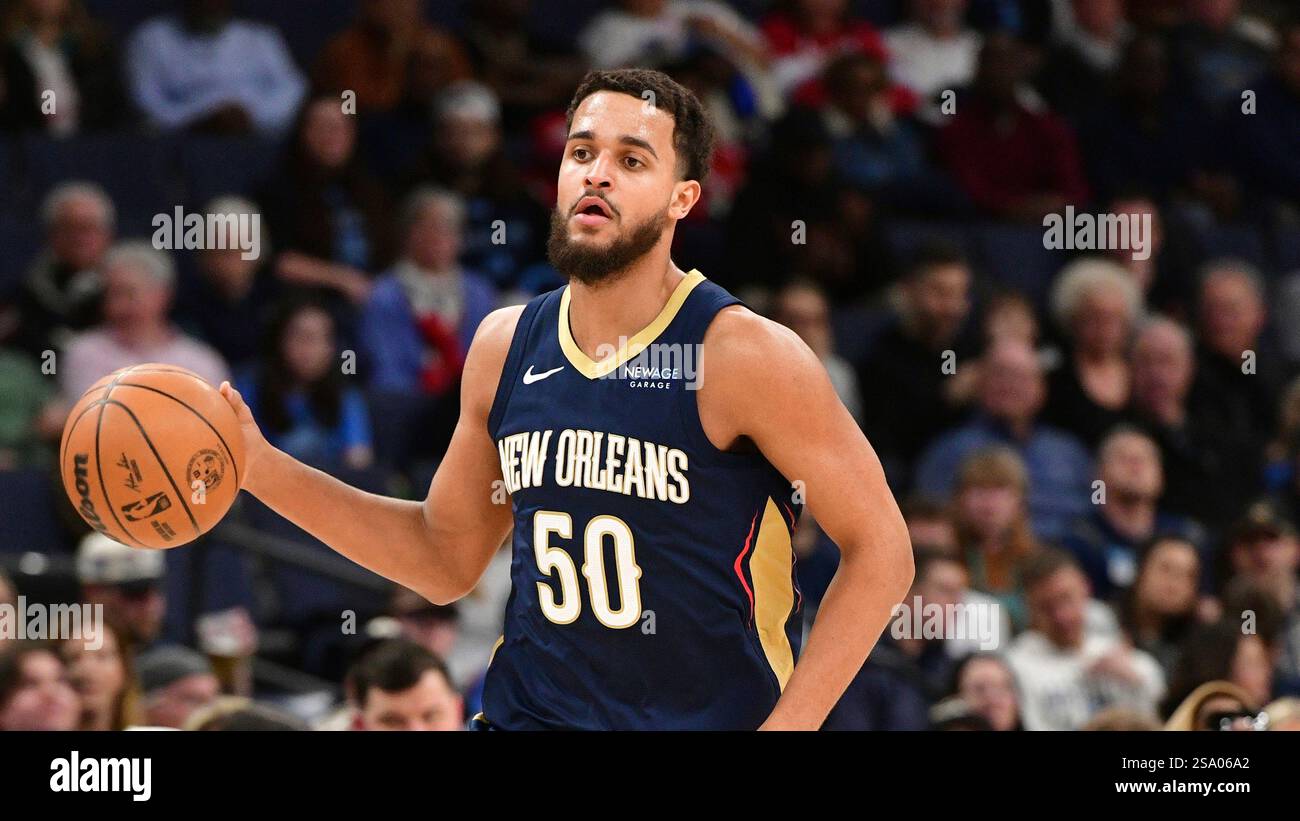 New Orleans Pelicans forward Jeremiah Robinson-Earl (50) plays in the ...