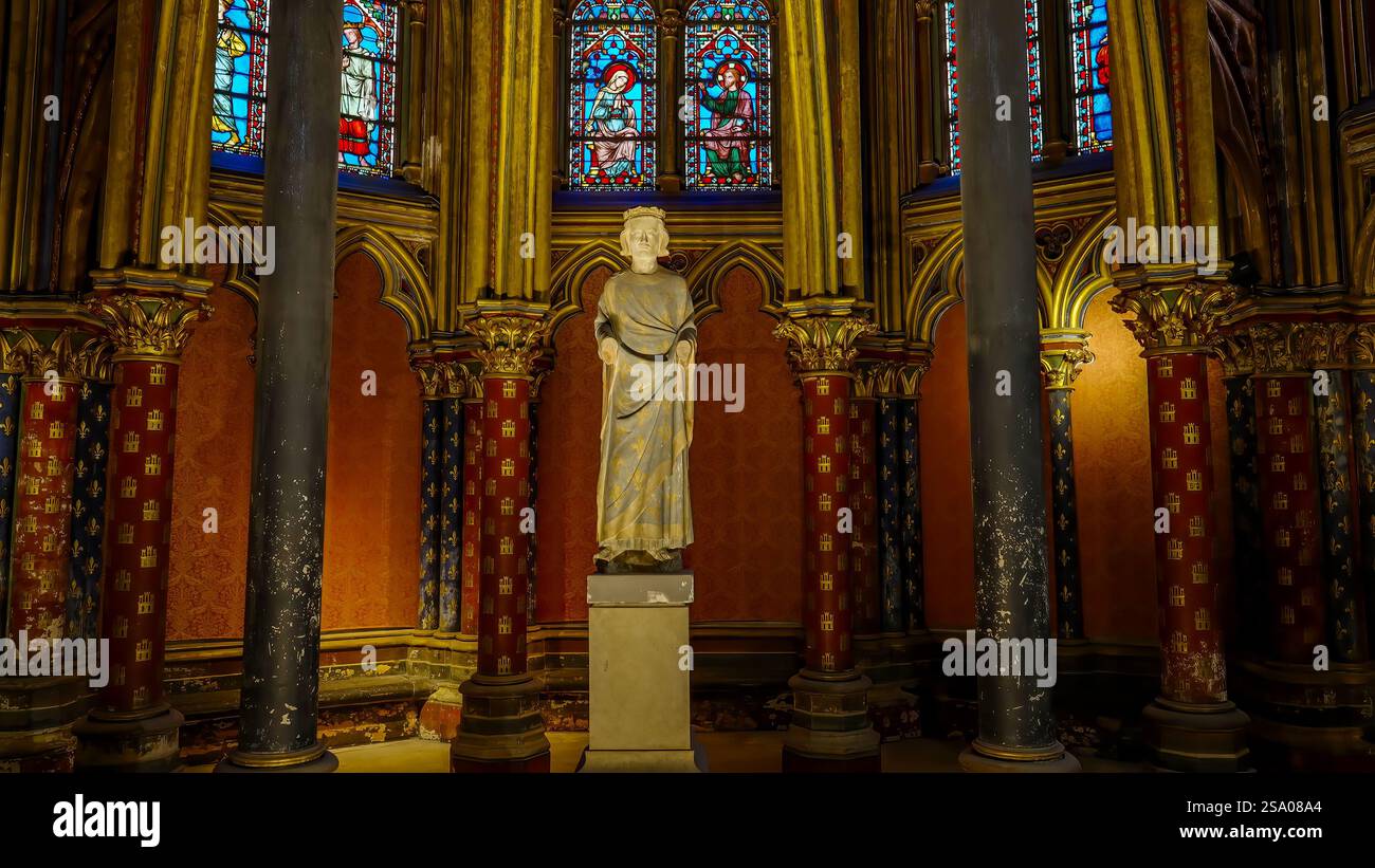Statue king louis ix in hi-res stock photography and images - Alamy
