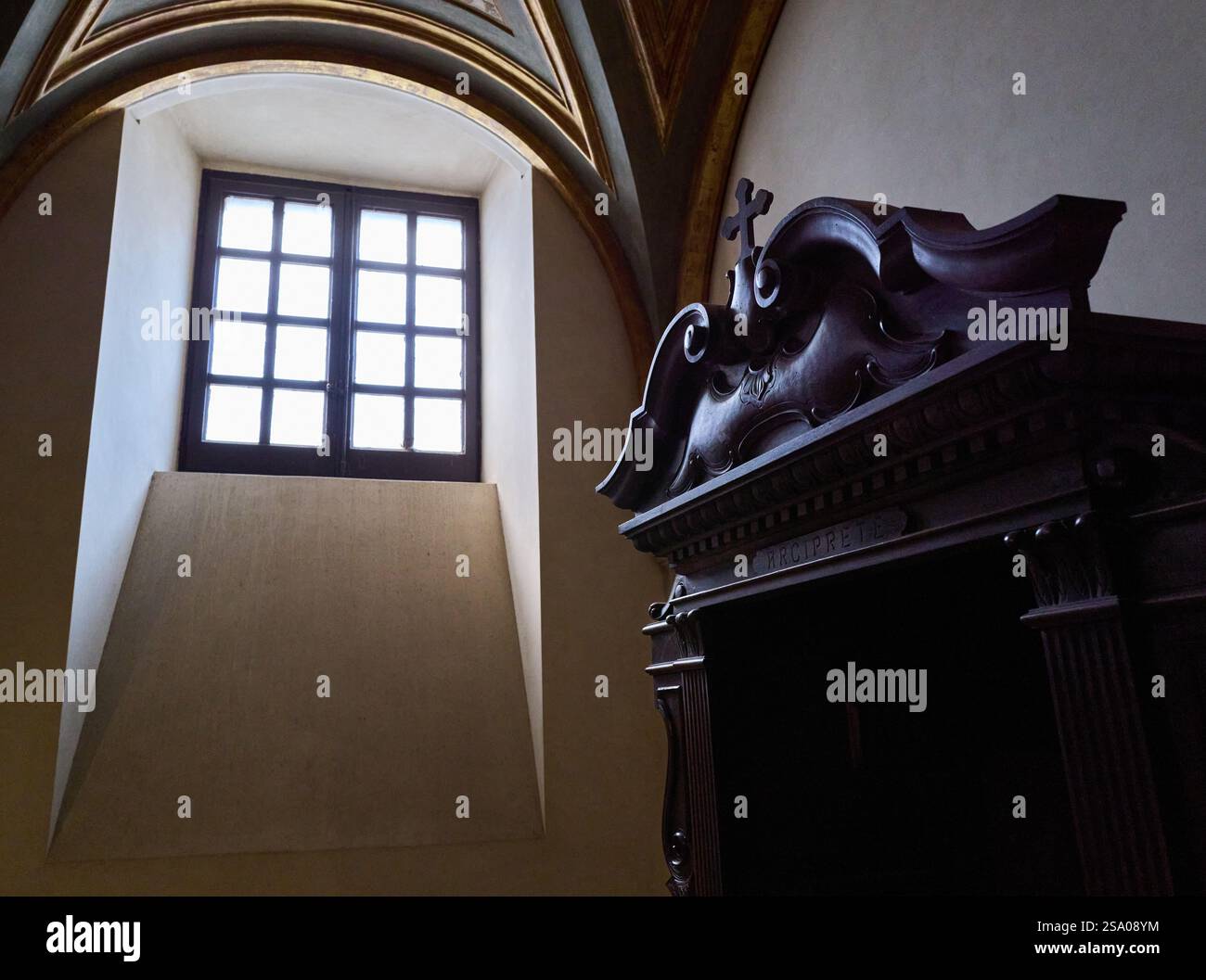 Spazio sacro hi-res stock photography and images - Alamy