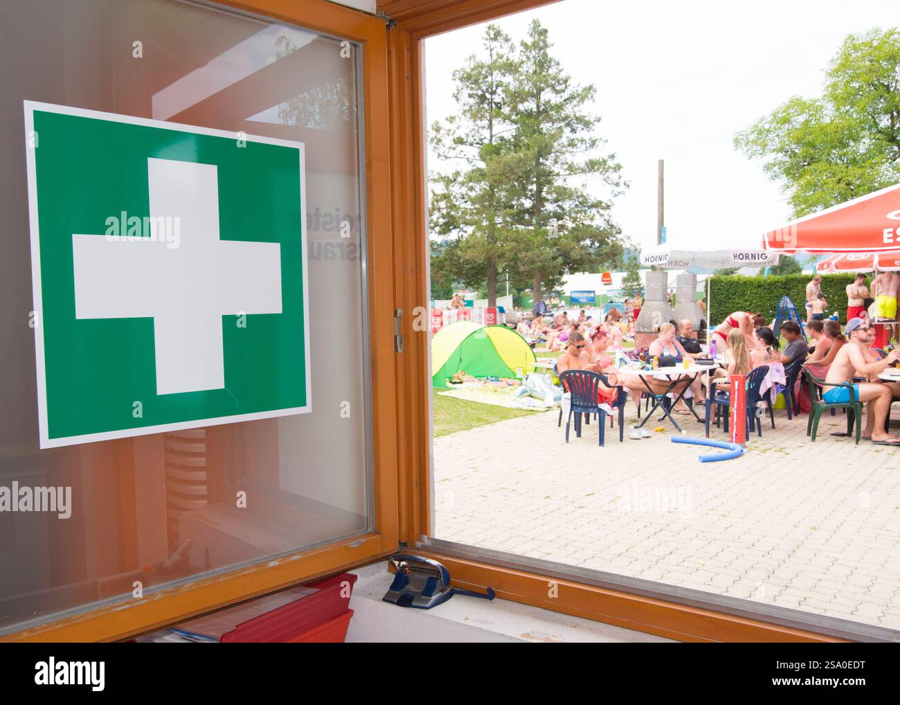 first aid logo or symbol, getting emergency services and help first aid ...