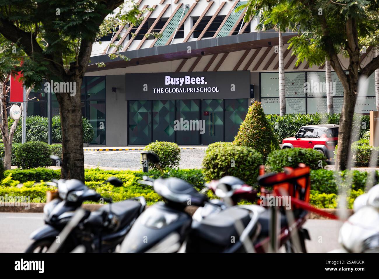 Busy Bees Global Preschool in Ho Chi Minh City, Vietnam Stock Photo - Alamy