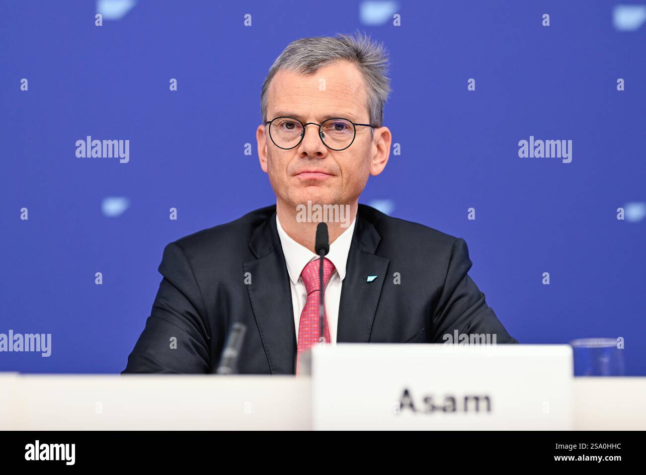 Walldorf, Germany. 28th Jan, 2025. Dominik Asam, CFO of the software ...