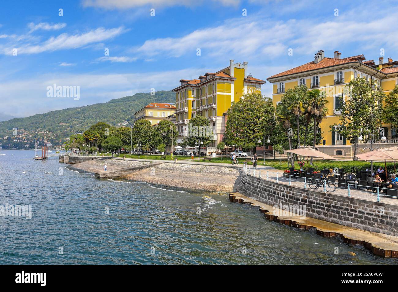The promenade on the lake front at Pallanza, Lake Maggiore, Italy ...
