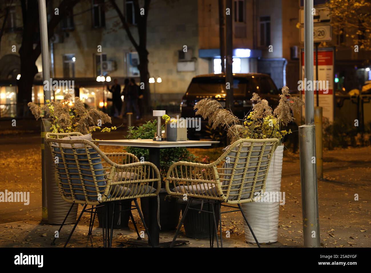 Outdoor café scene in hi-res stock photography and images - Alamy