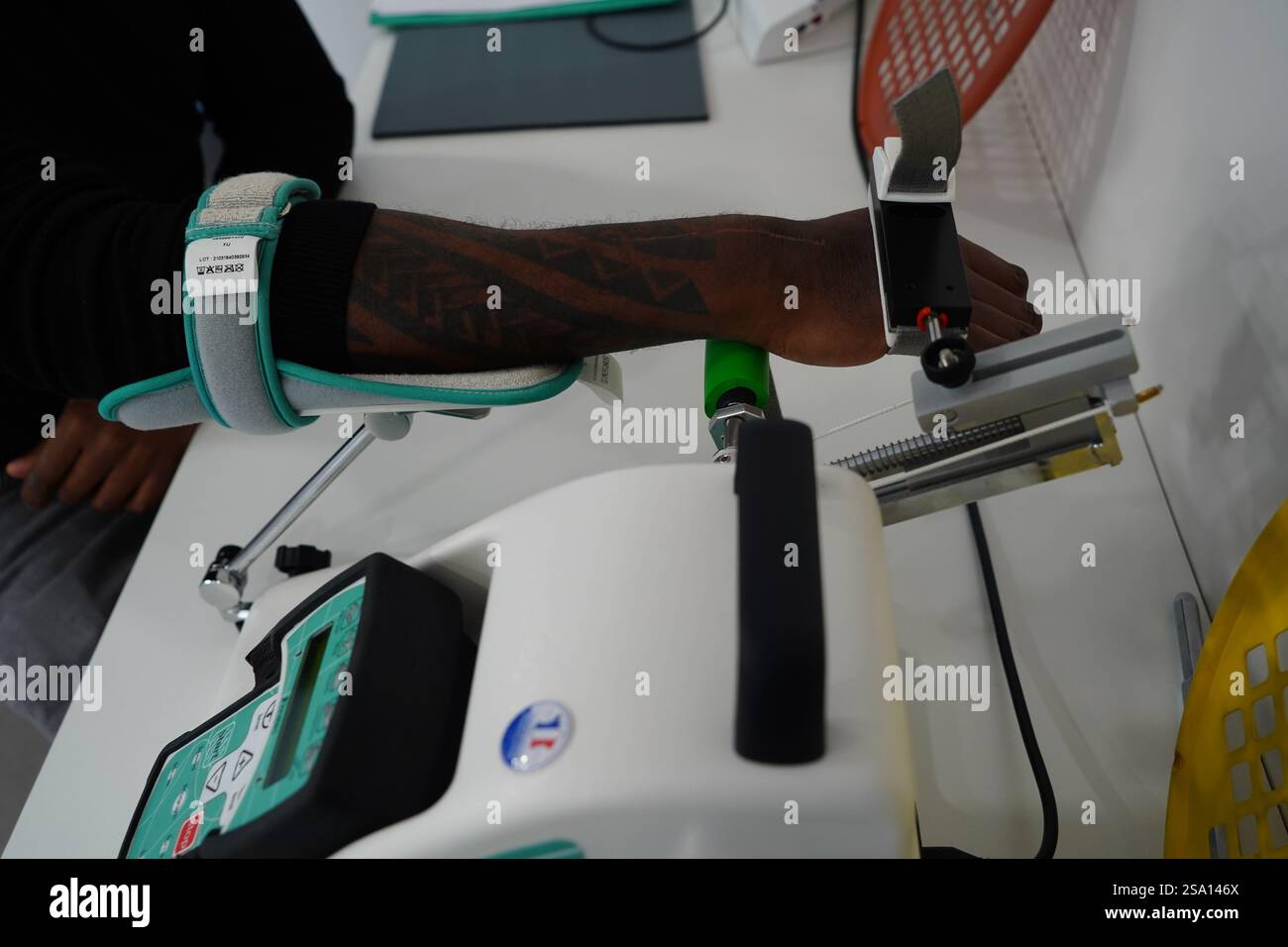 Physiotherapy center specializing in hand, elbow and shoulder ...