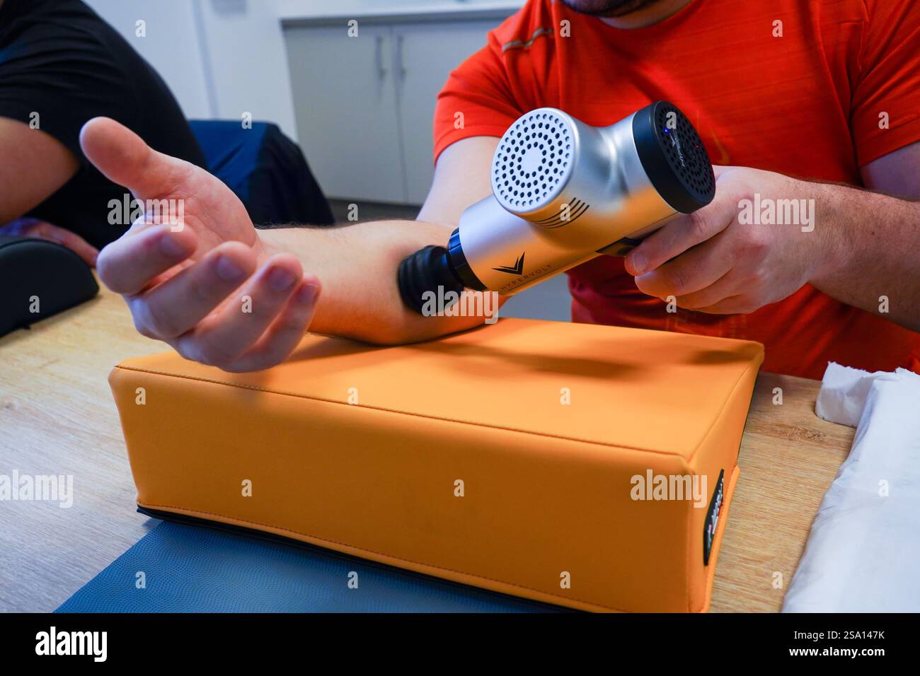 Physiotherapy center specializing in hand, elbow and shoulder ...