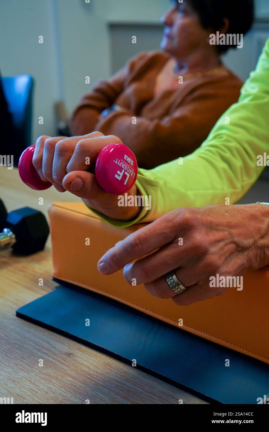 Physiotherapy center specializing in hand, elbow and shoulder ...